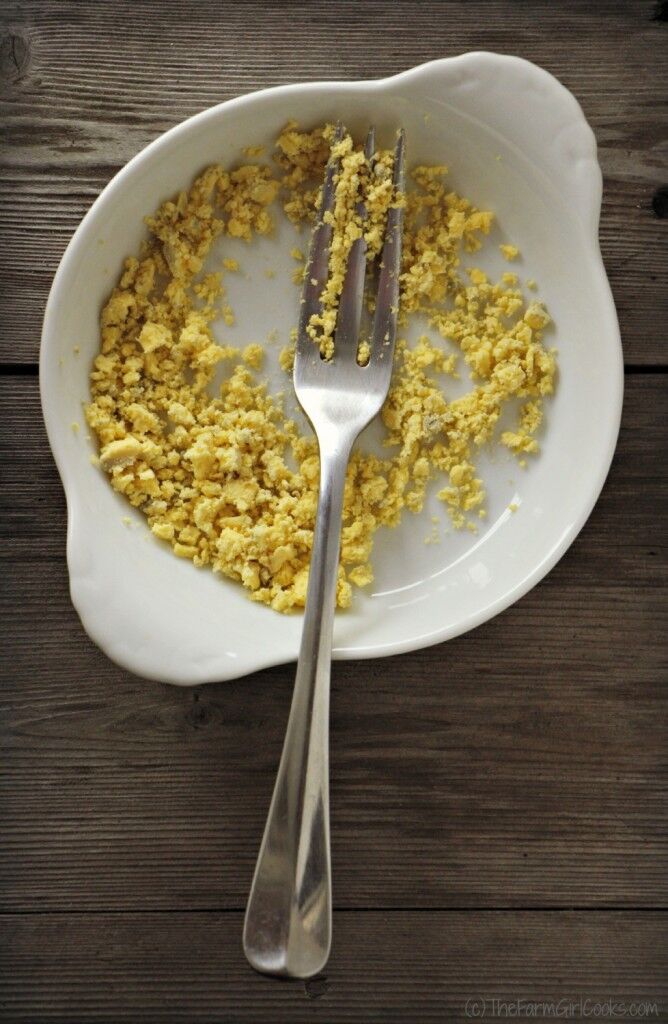 Back to Basics: Eggs Goldenrod (Learn how to make a white sauce ...